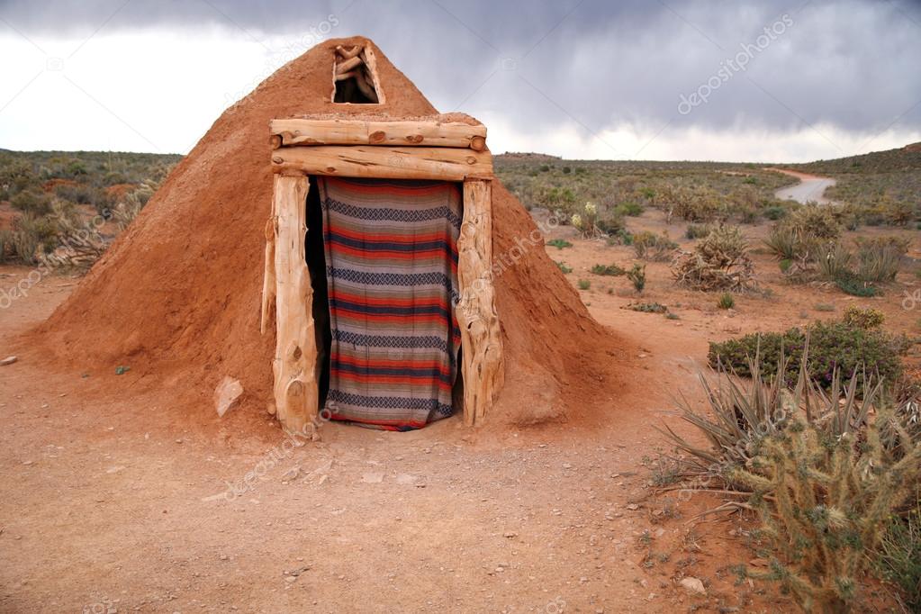 Indios Navajos Hogans