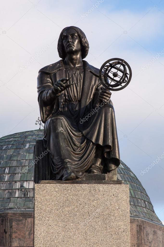 Monumento a Nicolás Copérnico 2023