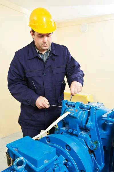 Elevator engineer Stock Photos, Royalty Free Elevator engineer Images | Depositphotos