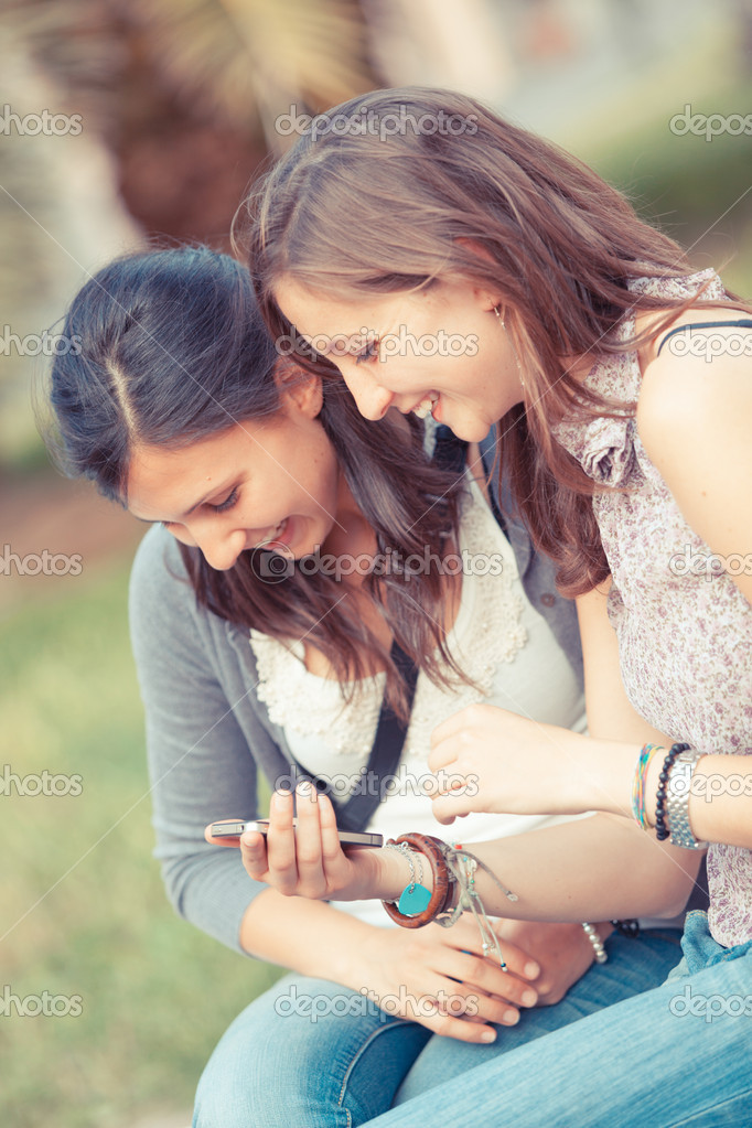 Two Beautiful Women Sending Messages with Mobile — Stock Photo ...