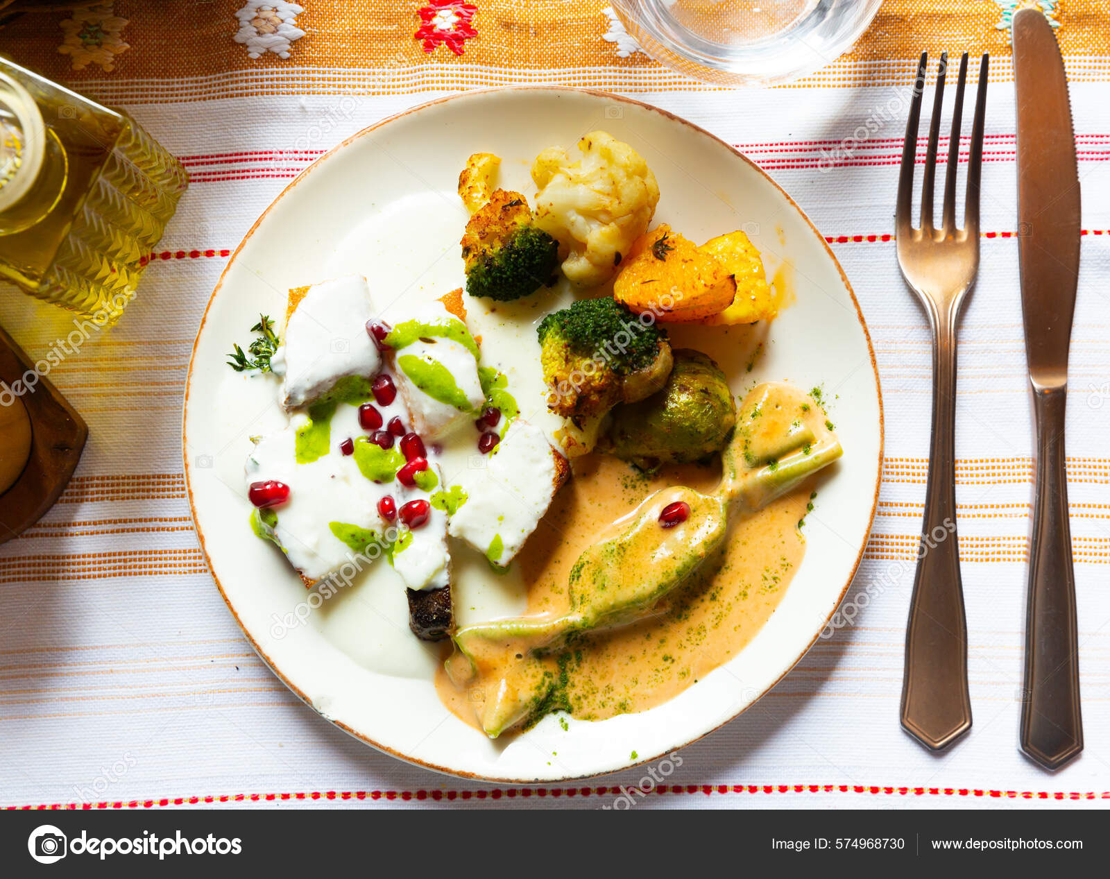Portion Albanian Refreshments Buke Misri Cornbread Cauliflower Broccoli ...