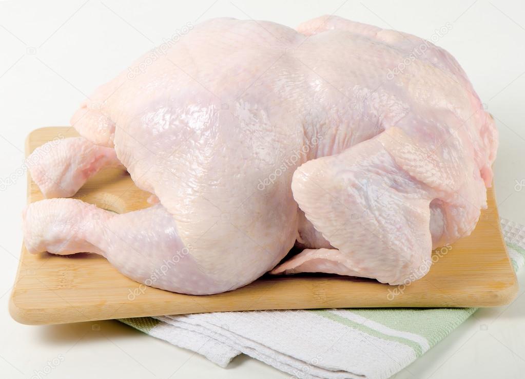 poulet entier cru — Photographie bit245 © #29781409