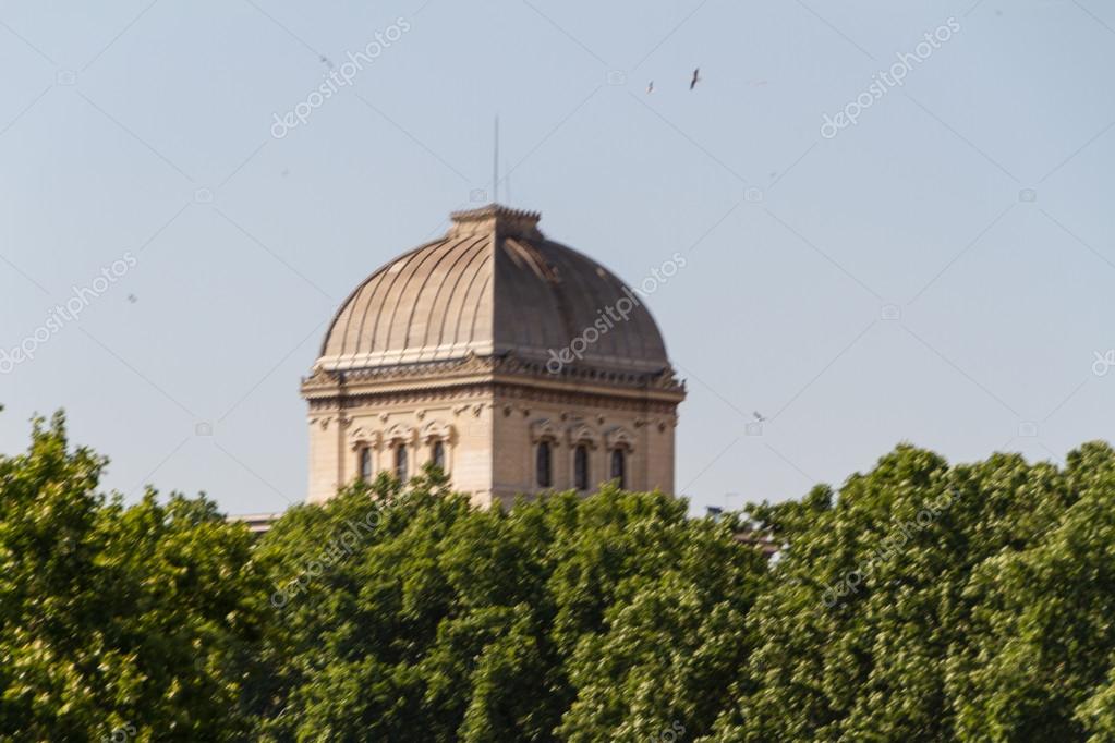 Synagogue and the Jewish ghetto at Rome, Italy Stock Photo by ©AndreySt ...