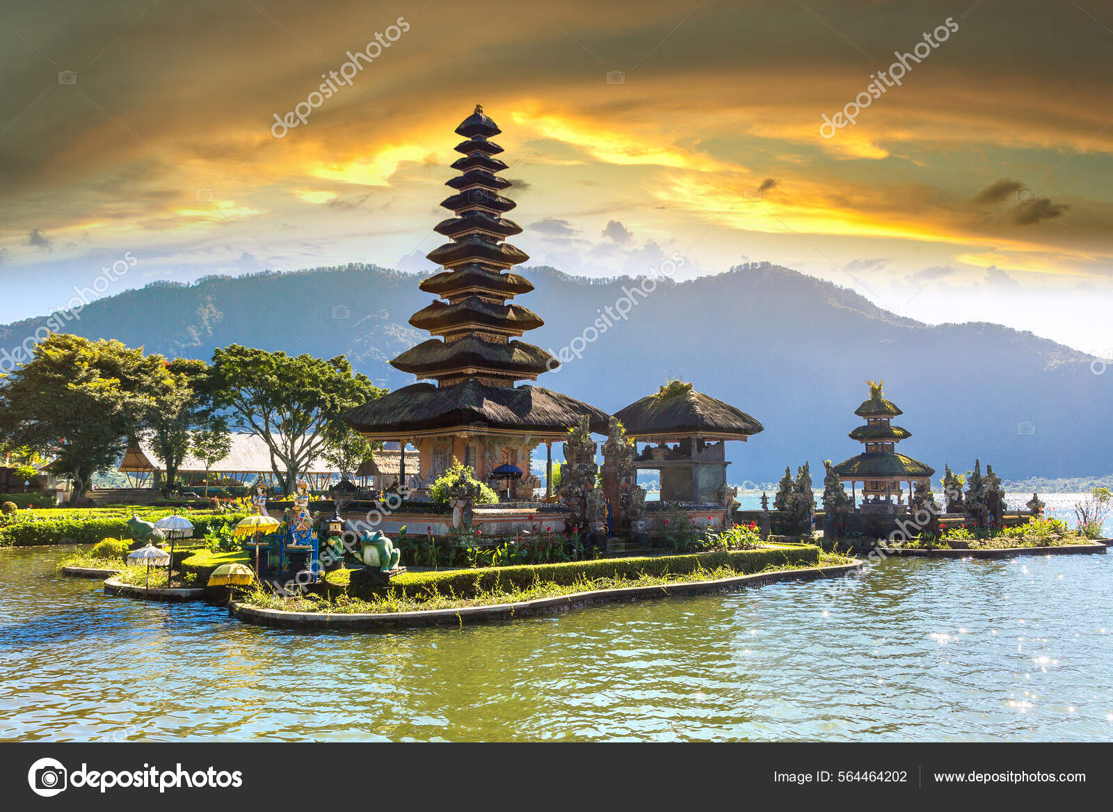 Pura Ulun Danu Beratan Bedugul Temple Lake Bali Indonesia Stock Photo ...