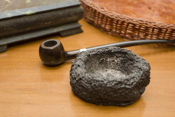 Pipas para fumar piedra Stock Photos, Royalty Free Pipas para fumar ...