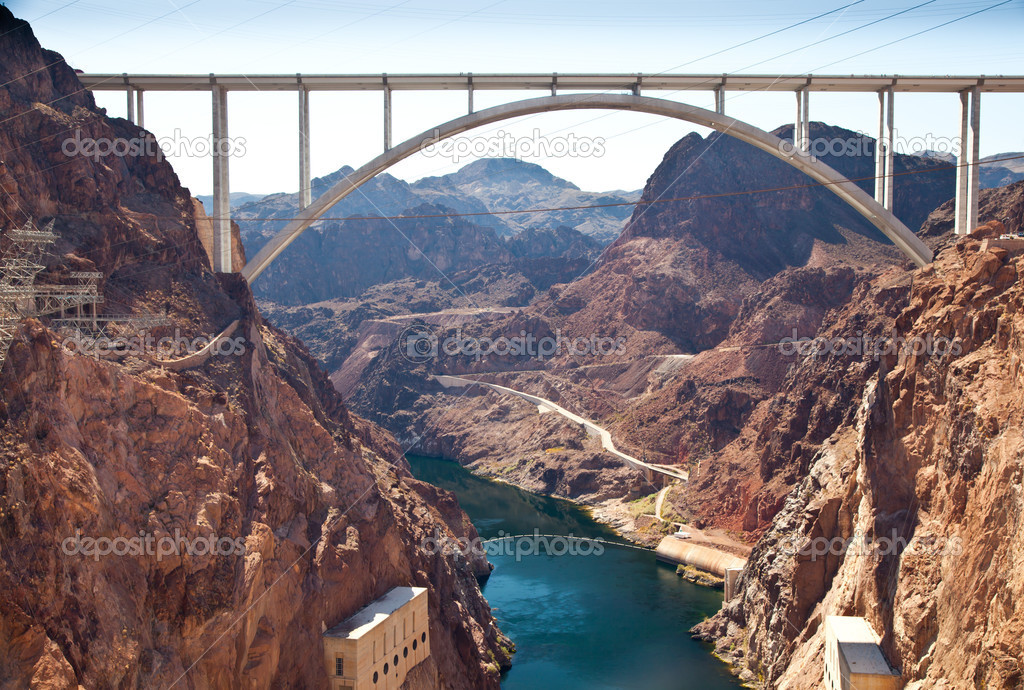 Memorial Bridge Arco sobre el río Colorado cerca de la presa Hoover 2023