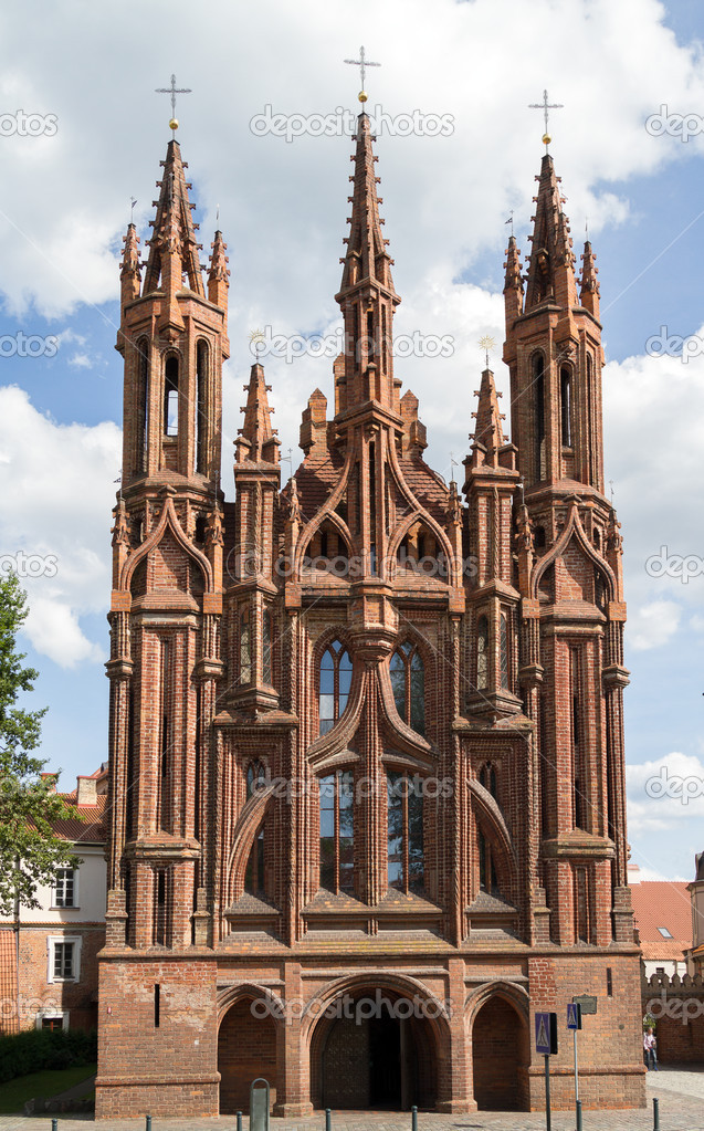 Gotischen Stil st.-Anna-Kirche in Vilnius, Litauen — Stockfoto ...