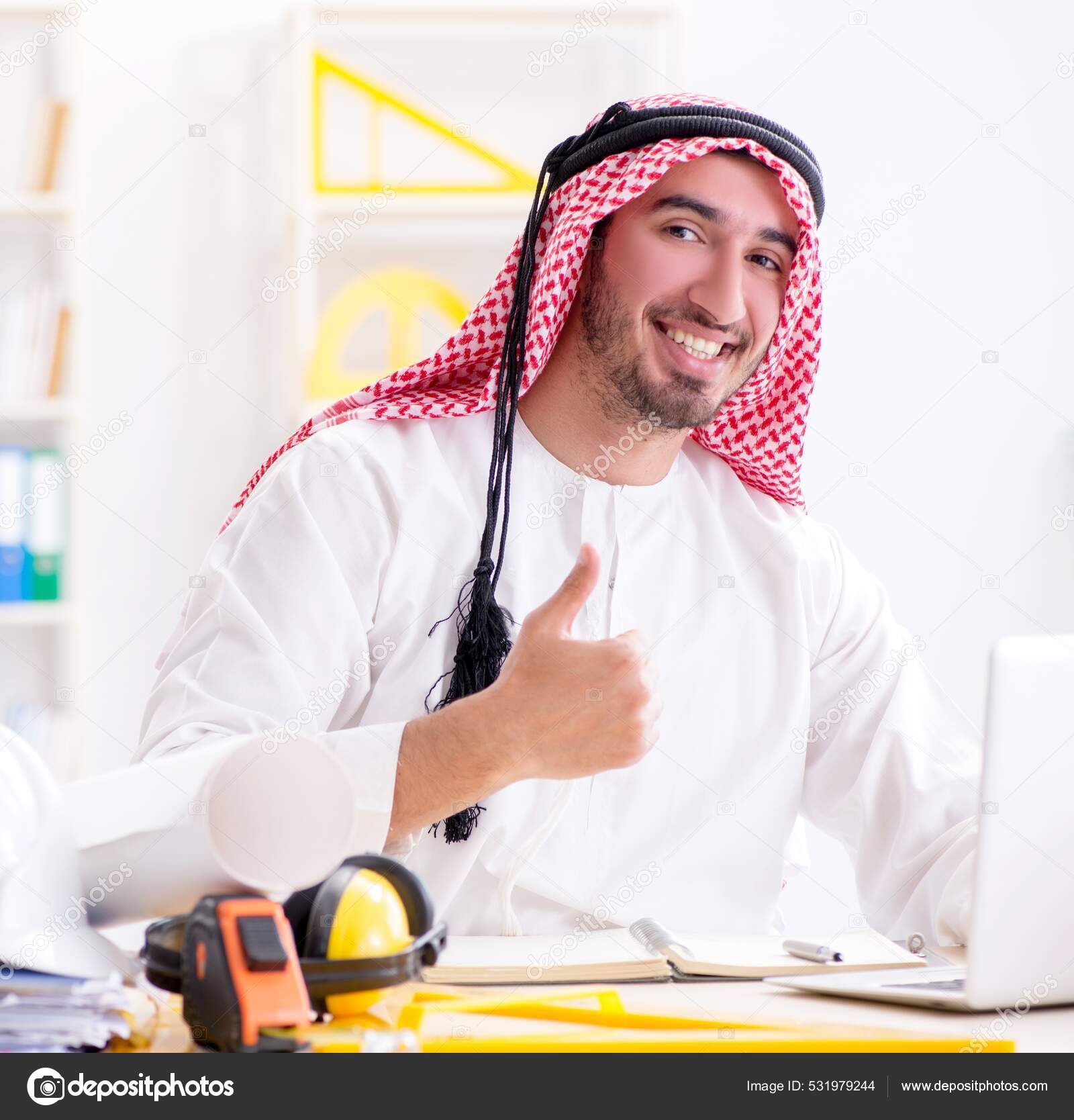 Arab engineer working on new project — Stock Photo © Elnur_ #531979244