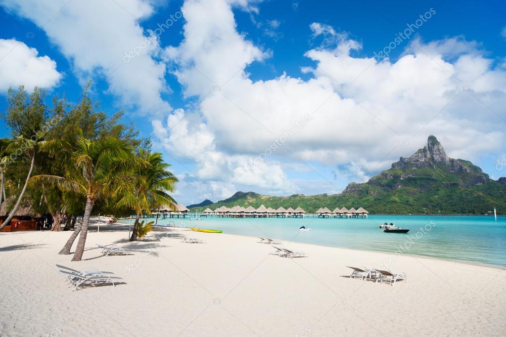 Bora Bora beach — Stock Photo © shalamov #26527057