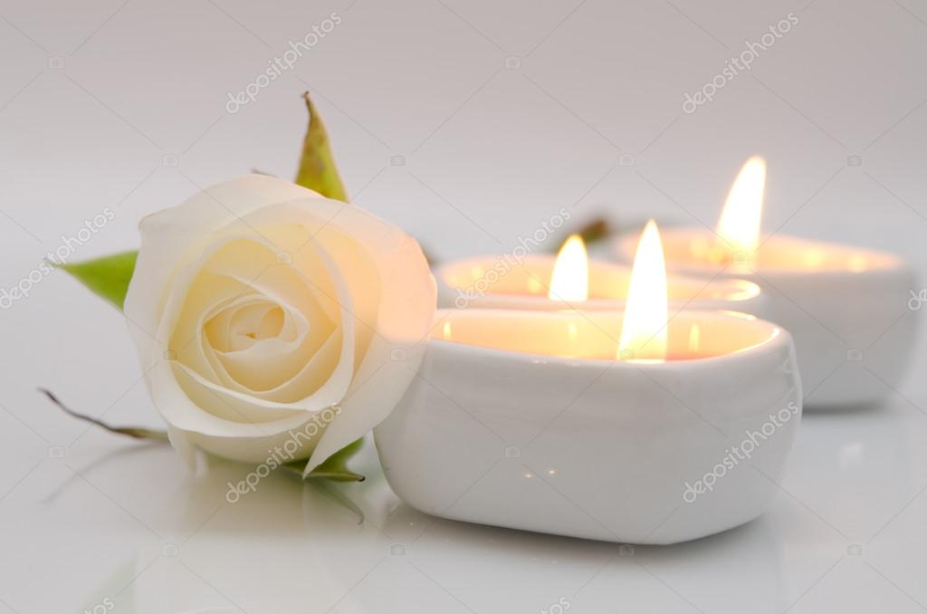 White rose and candles in the shape of heart — Stock Photo © Soyka564 ...