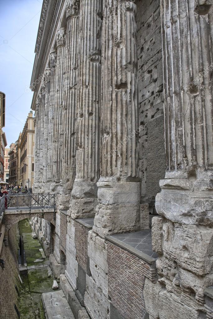 An old stone column texture on the exterior of a building. Rome Stock ...