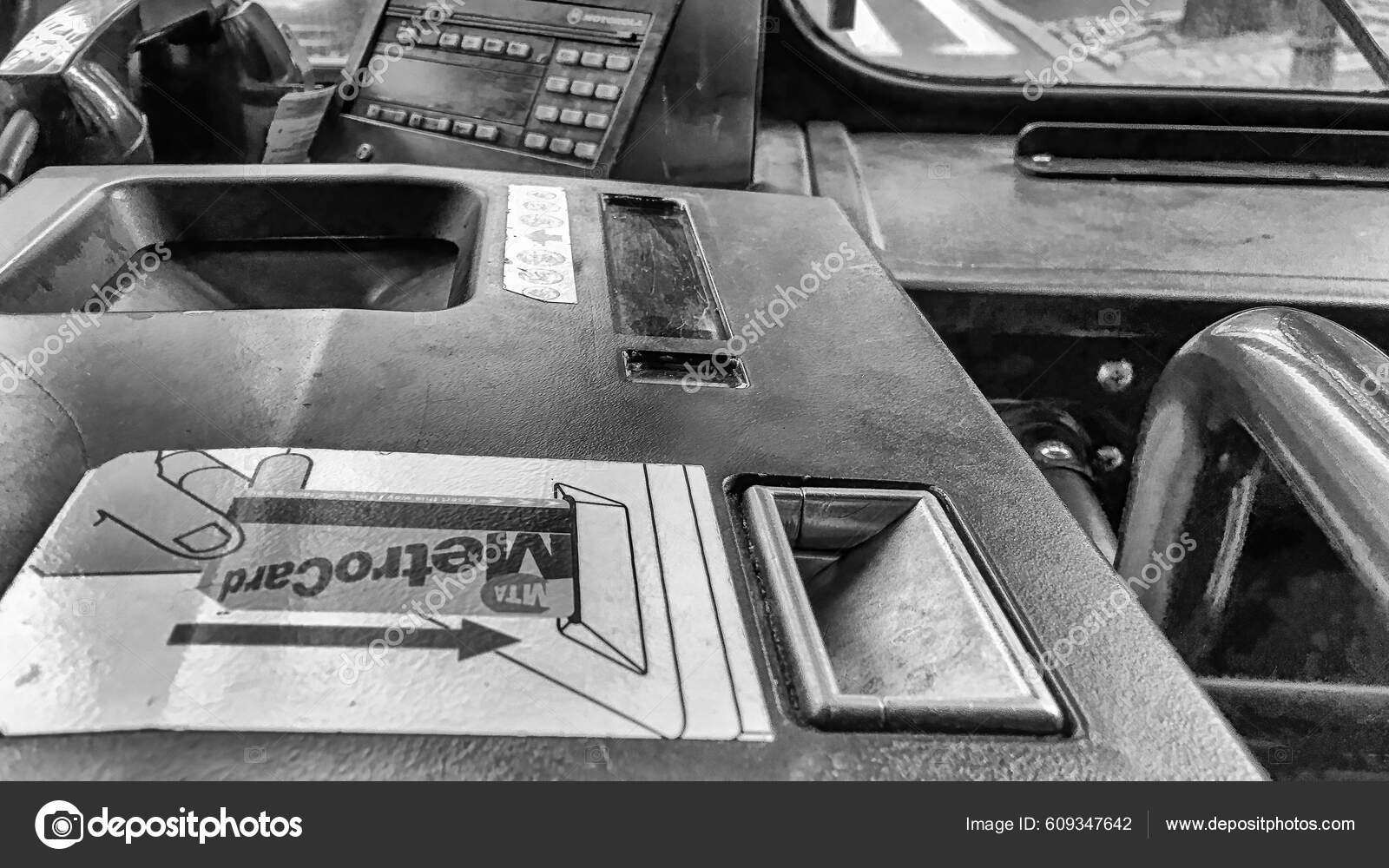 New York City October 2015 Metrocard Machine City Bus – Stock Editorial ...