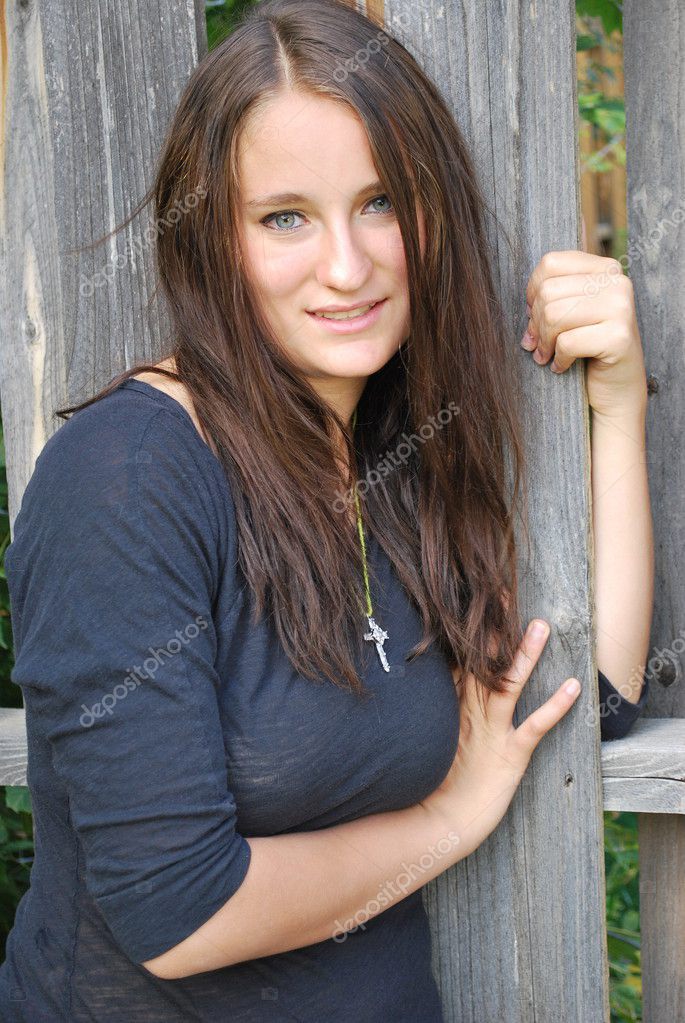 Female beauty. — Stock Photo © oscarcwilliams #39473009