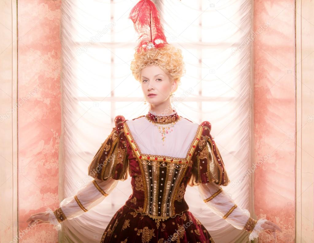 Haughty queen Stock Photo by ©nejron 19147023