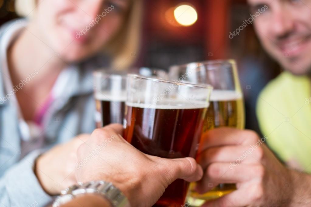 Beber amigos: fotografía de stock © nejron #39147755 | Depositphotos Beber amigos: fotografía de stock © nejron #39147755 | Depositphotos