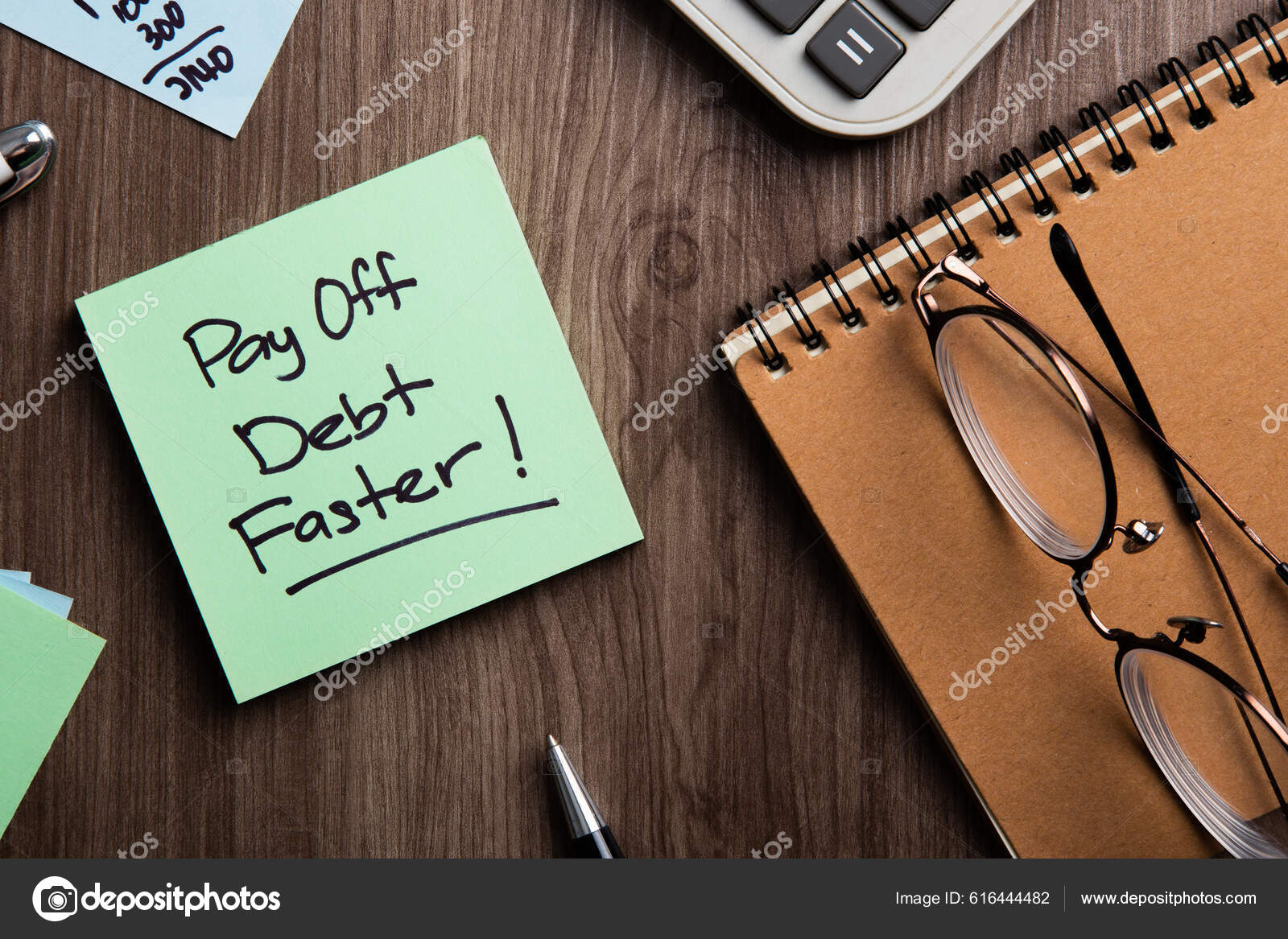 Pay Debt Faster Handwritten Memo — Stock Photo © tehcheesiong #616444482