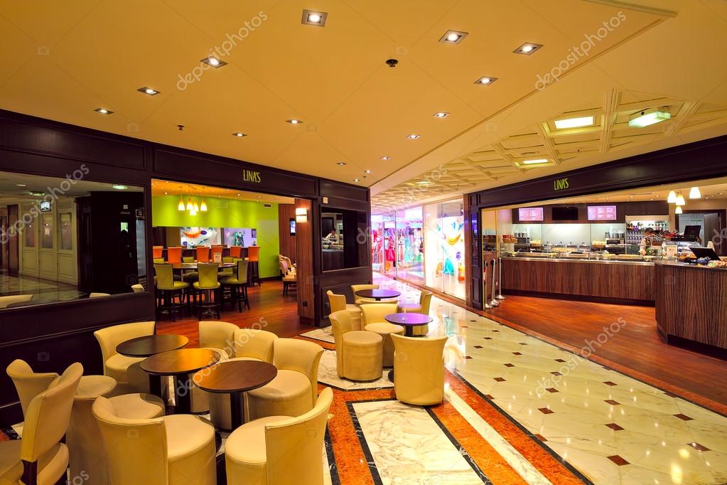 Restaurants in Metropole shopping center at Monte Carlo, Monaco ...