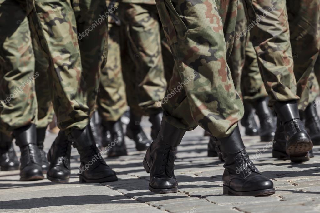 Soldiers march in formation Stock Photo by ©rachwal 12841229