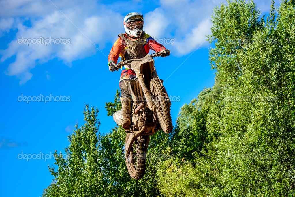 Motocross rider on the race — Stock Editorial Photo © tarczas #49765073