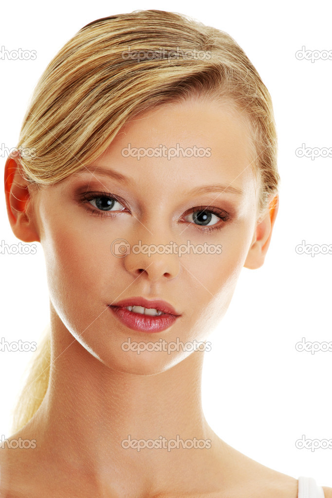 Teen girl portrait Stock Photo by ©piotr_marcinski 41794119