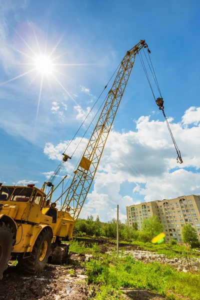 Caterpillar crane Stock Photo by ©Megaloman1ac 49529359
