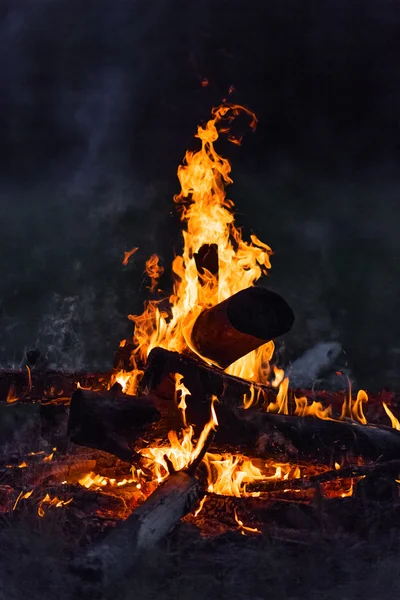 Campfire smoke Stock Photos, Royalty Free Campfire smoke Images ...