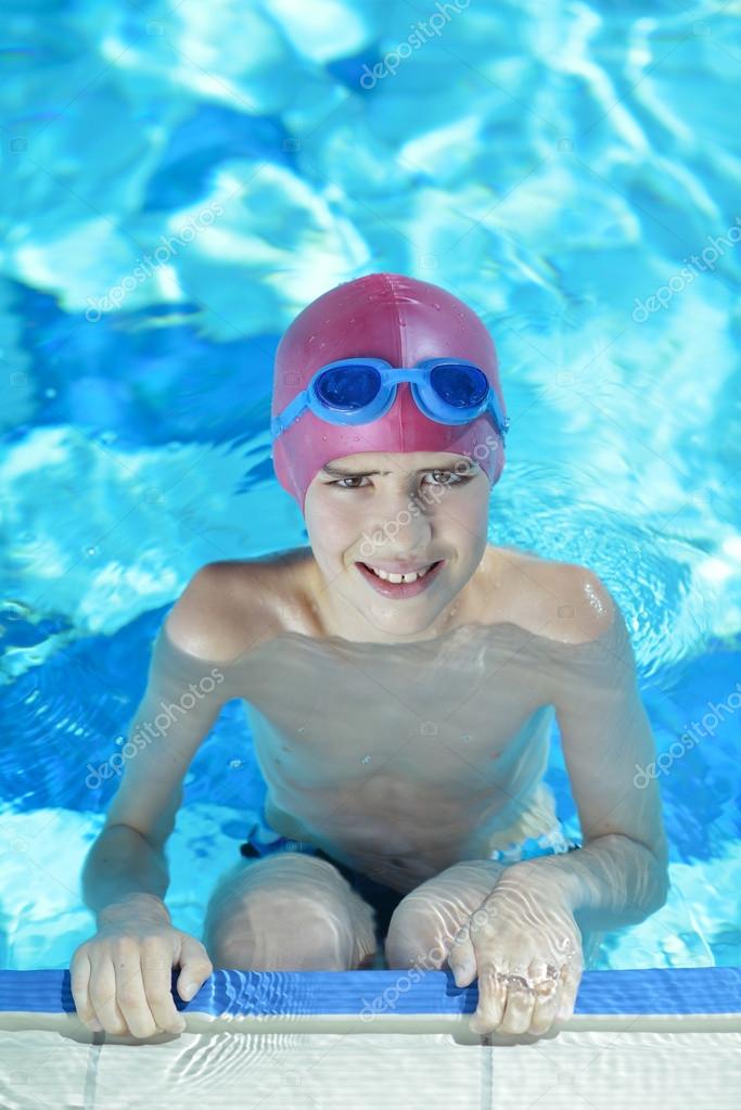 Happy child on swimming pool — Stock Photo © .shock #16191393