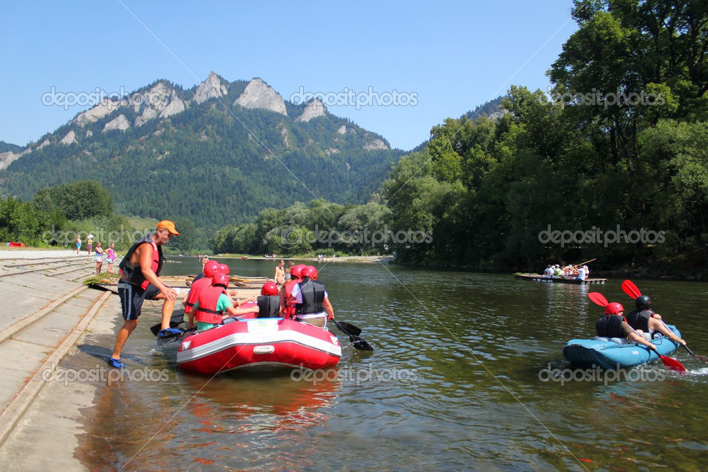 Rafting on the Dunajec River – Stock Editorial Photo © bogdanwankowicz ...