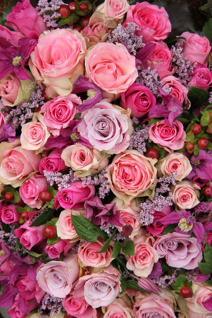 Purple and pink roses wedding arrangement Stock Photo by ©portosabbia ...