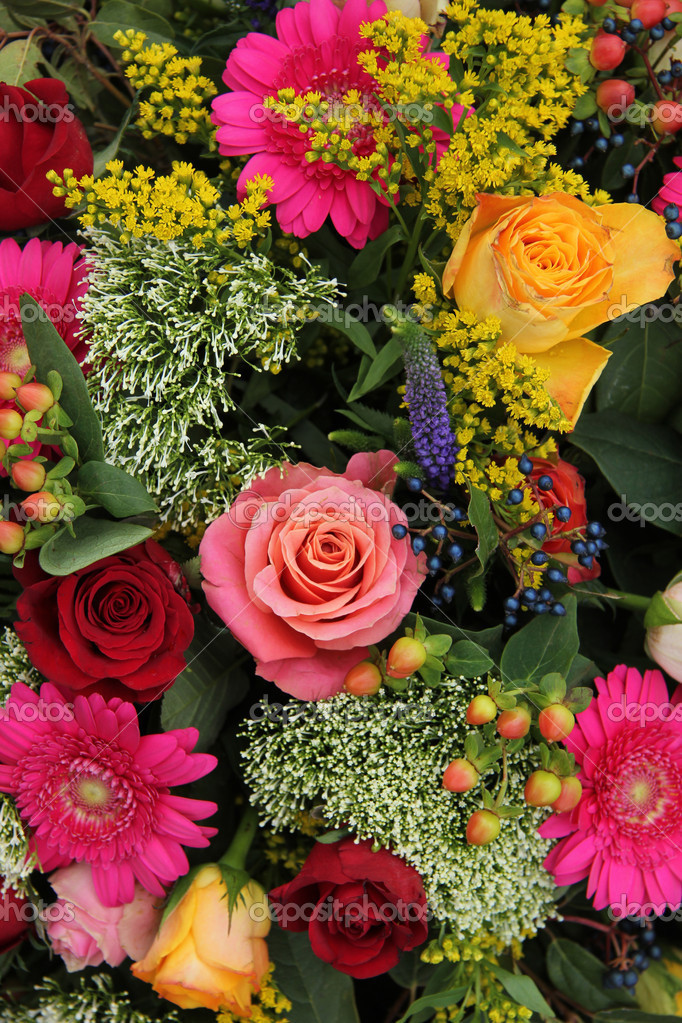 Mixed flower arrangement in bright colors — Stock Photo © portosabbia ...