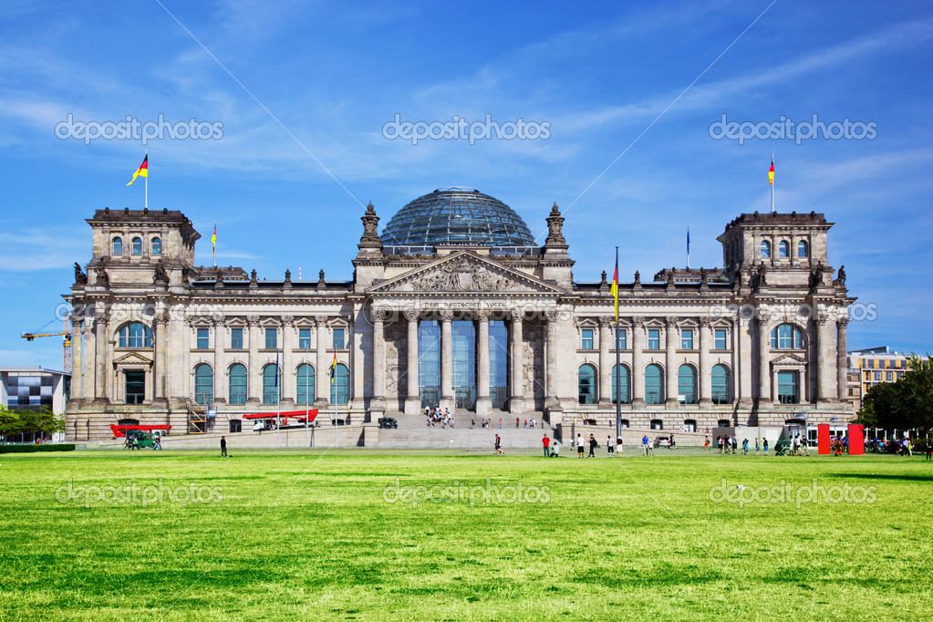le bâtiment du reichstag. Berlin, Allemagne — Photographie Photocreo ...