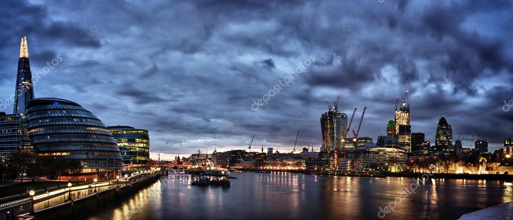 London Panorama – Stock Editorial Photo © pazham #35862797