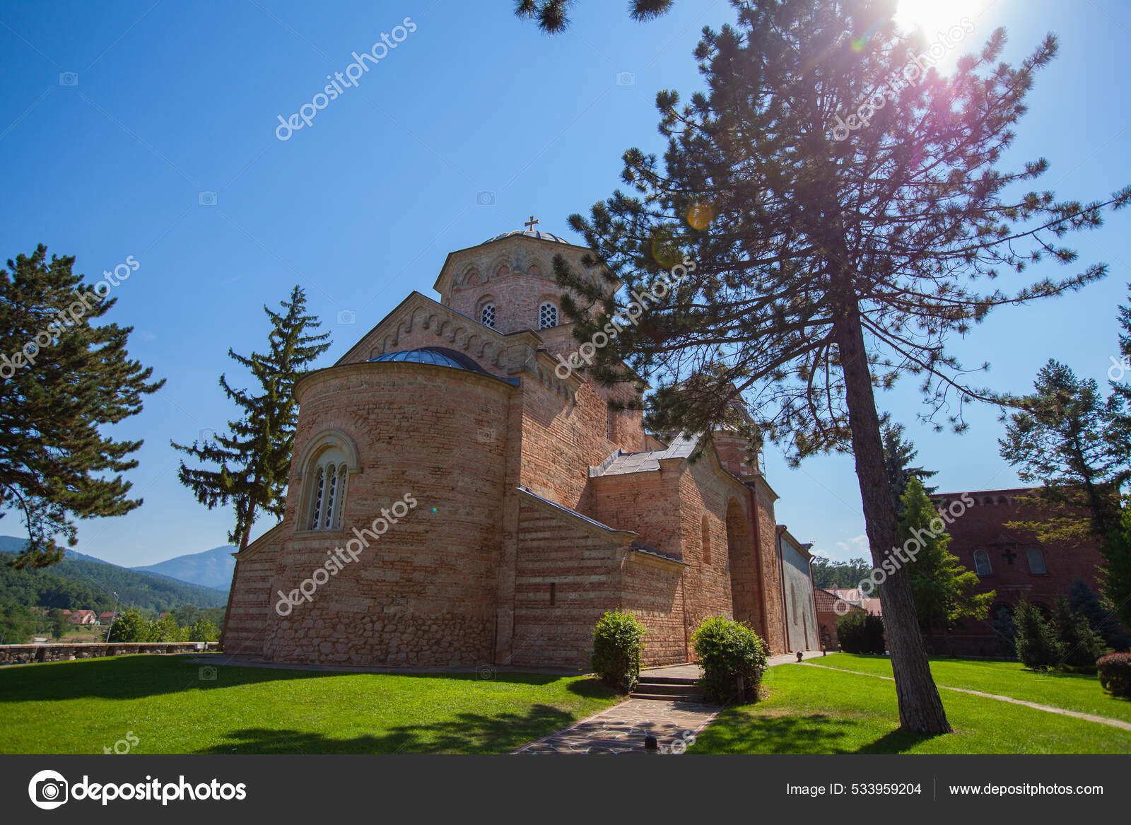 Monasterio Zica Monasterio Medieval Ortodoxo Serbio Principios Del ...