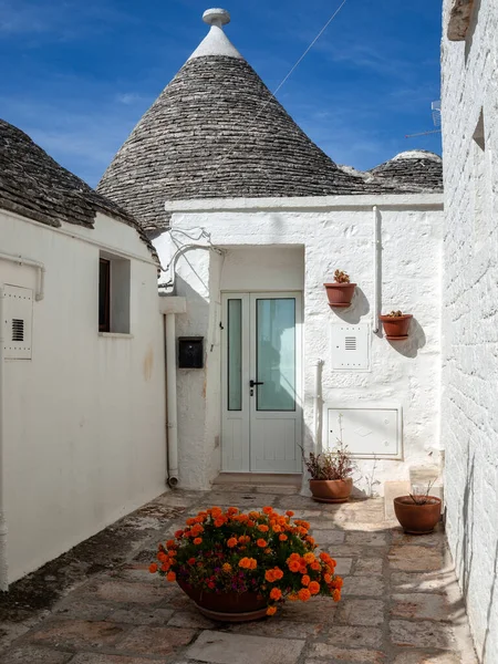Trullo buildings Stock Photos, Royalty Free Trullo buildings Images ...