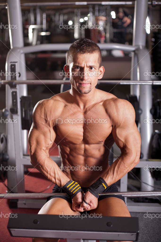 Bodybuilder Stock Photo by ©csakisti 25290167