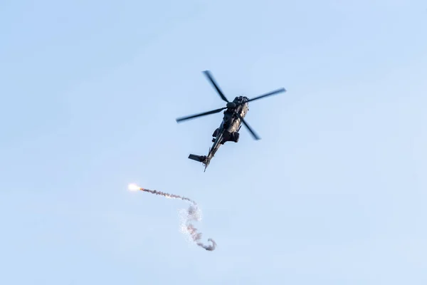 Helicopter flares Stock Photos, Royalty Free Helicopter flares Images ...