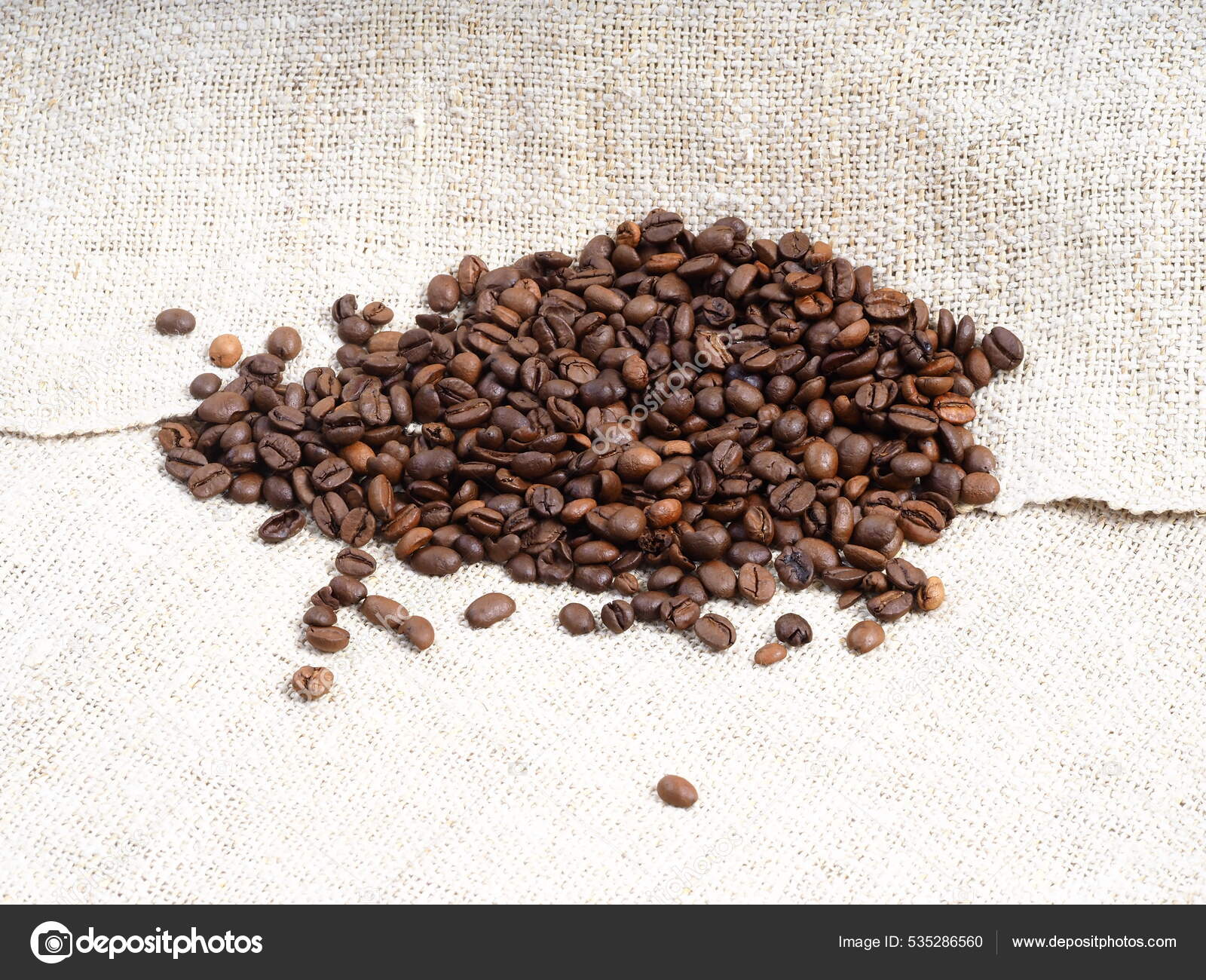 Black Roasted Arabica Coffee Beans Stock Photo by ©Omstudio 535286560