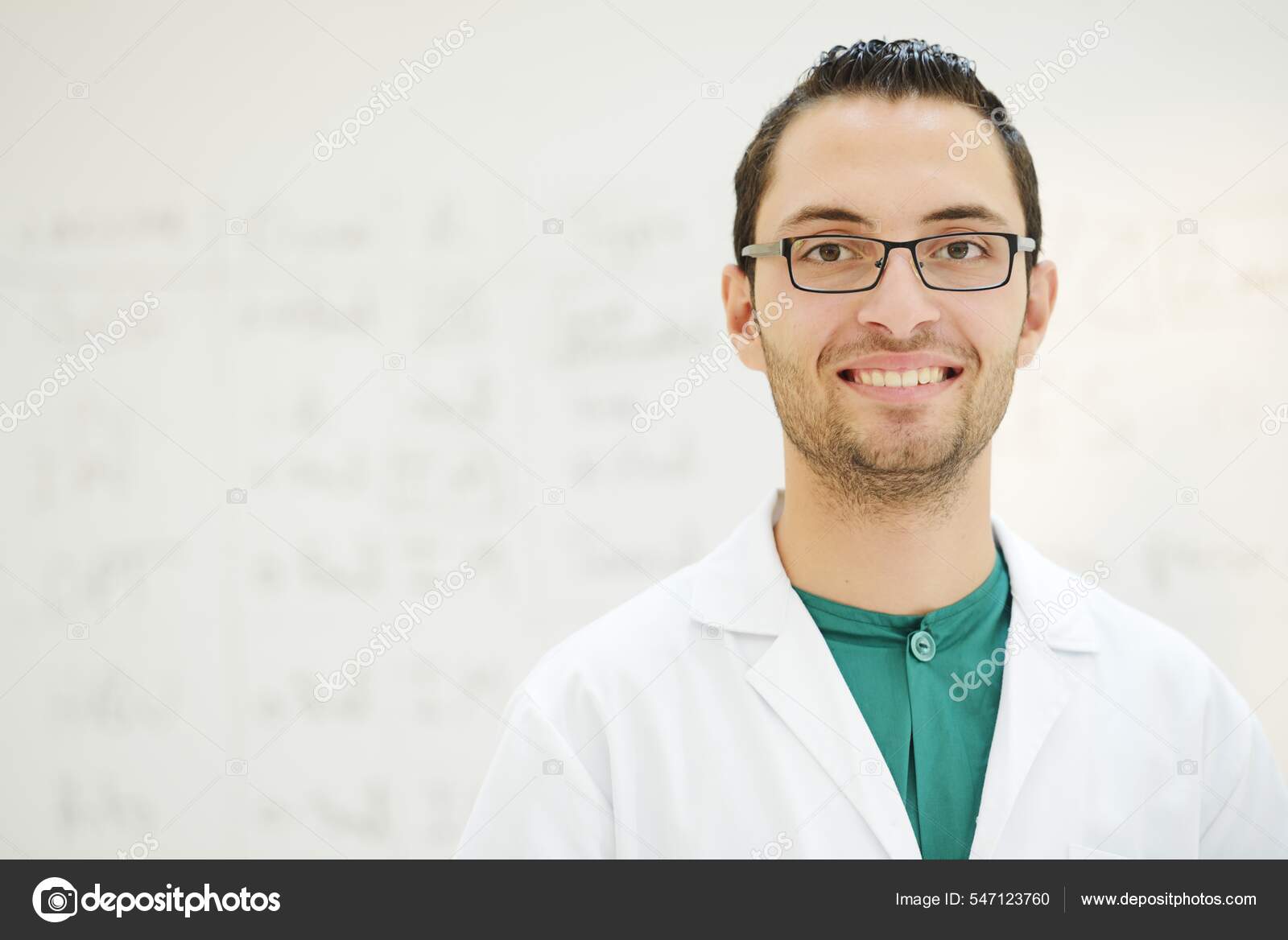 Active Arabic people posing in real life — Stock Photo © ZouZou #547123760