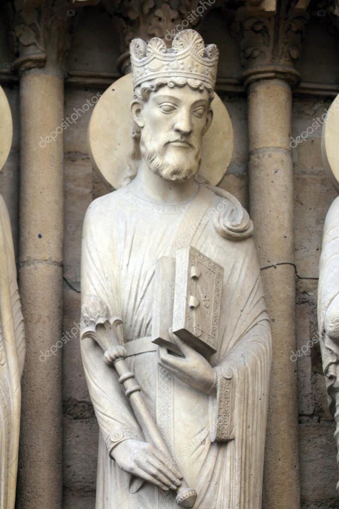 King Solomon, Notre Dame Cathedral, Paris — Stock Photo © zatletic ...