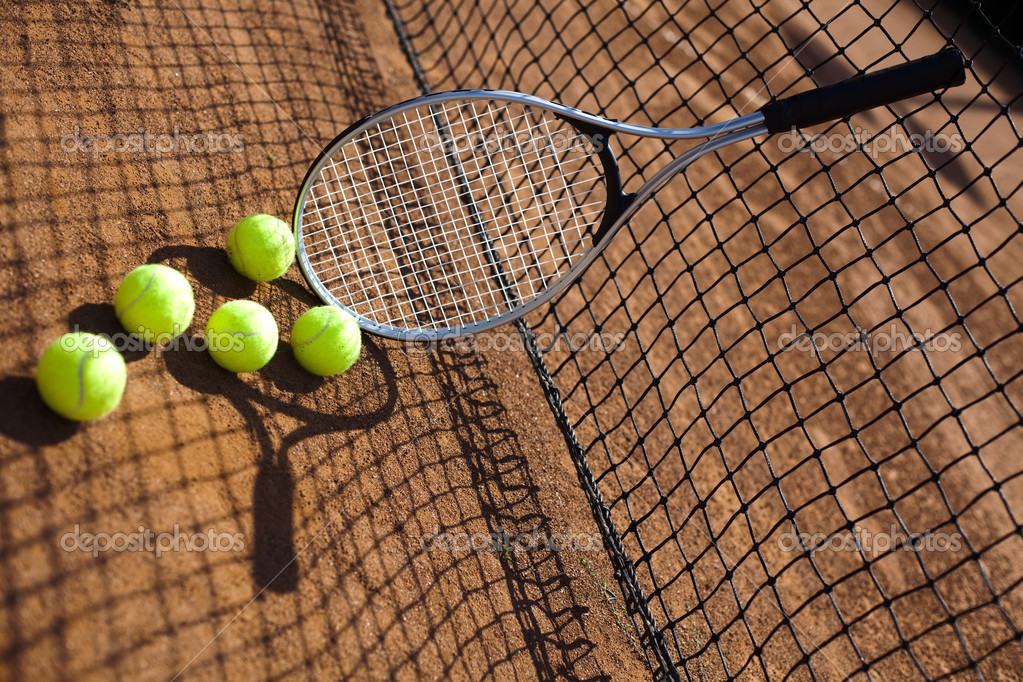 Tennis racket with tennis ball — Stock Photo © JanPietruszka #31578721