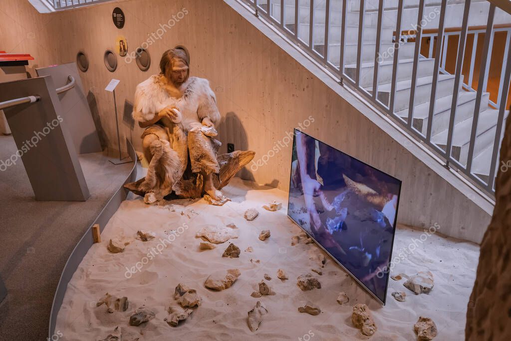 22 de julio de 2022, Neanderthal museum, Germany: Detailed wax figure ...
