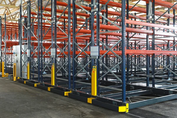 Pallet racking Stock Photos, Royalty Free Pallet racking Images ...