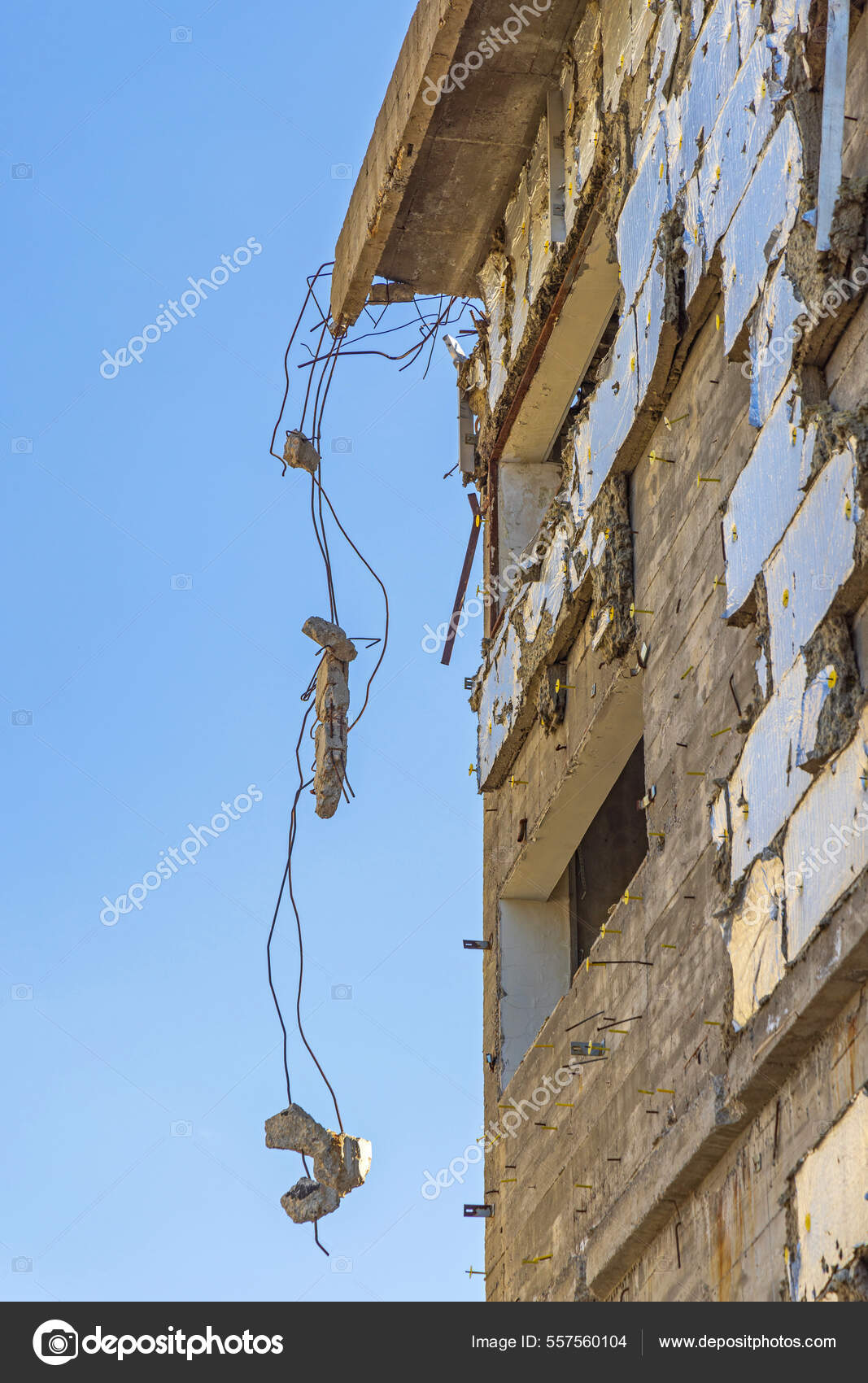 Earthquake Building Damage Rebar Concrete Hanging Danger Stock Photo by ...