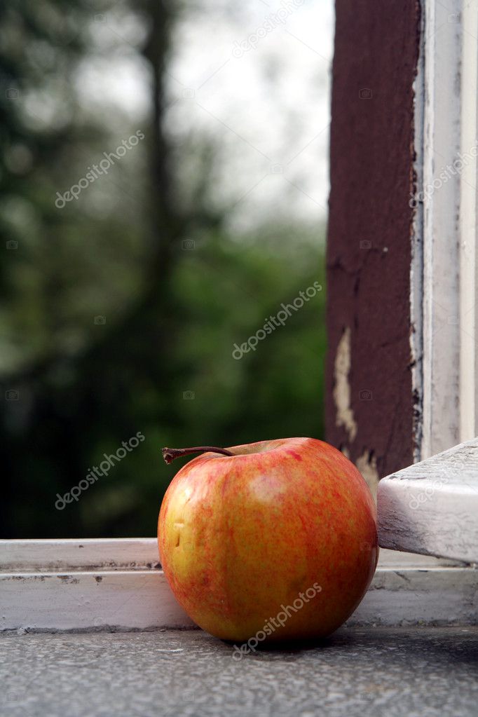 Apple window — Stock Photo © Hallgerd #13535512