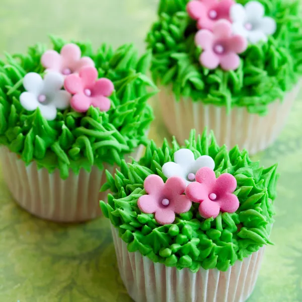 Flower garden cupcakes — Stock Photo © RuthBlack #2347978