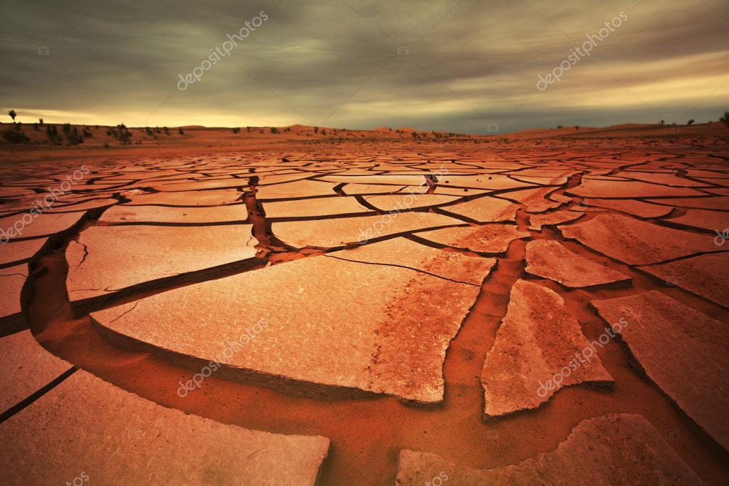 Drought land Stock Photo by ©kamchatka 19404673