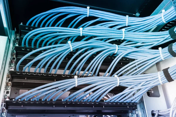 Datacenter cable Stock Photos, Royalty Free Datacenter cable Images ...