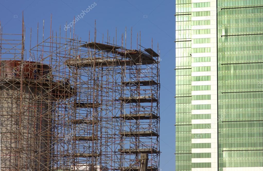 Construction of skyscraper building Stock Photo by ©kagemusha 15709381