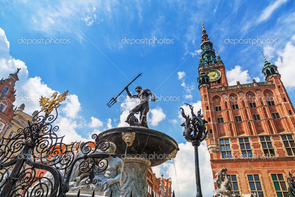 Famous Neptune fountain, the symbol of Gdansk – Stock Editorial Photo ...