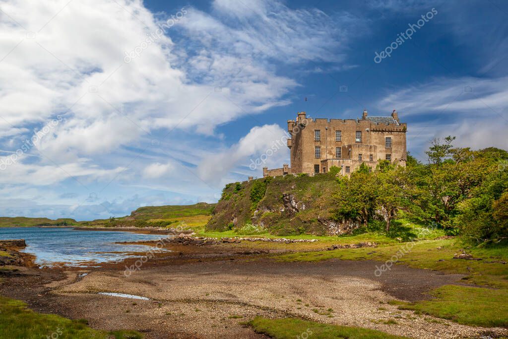 Castillo de Dunvegan en la Isla de Skye - la sede del MacLeod de ...